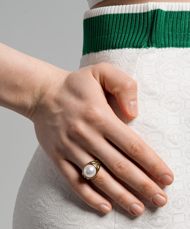 Christina Ricci Engagement Ring