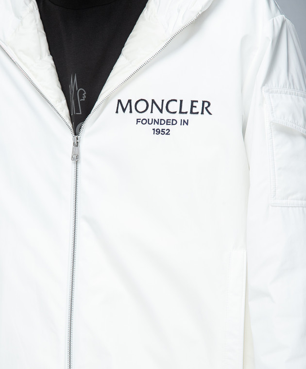 Moncler - White down jacket with textured logo 1A0002654A91 - shop with ...