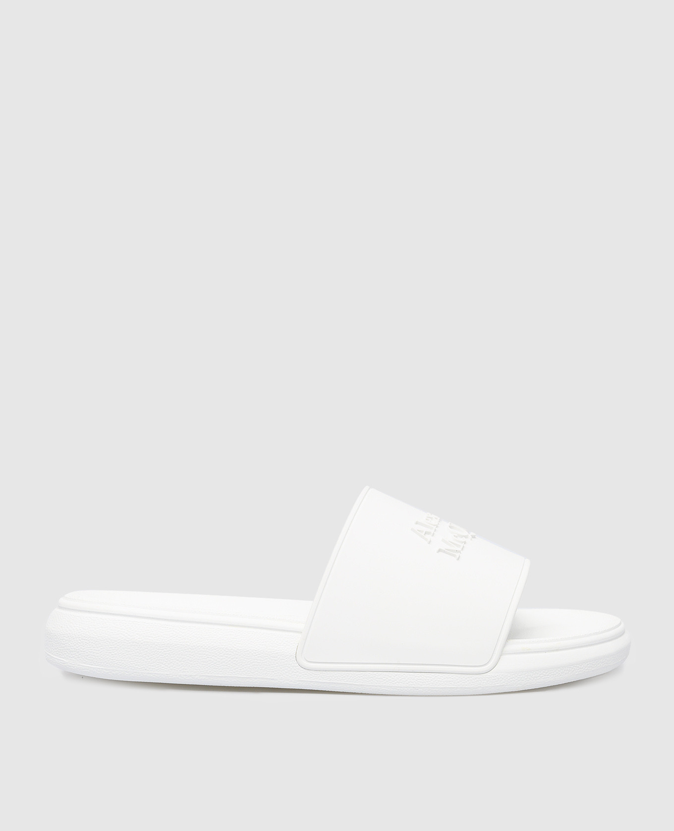 Alexander McQueen - White sliders with textured logo 666983W4QS0 - shop ...